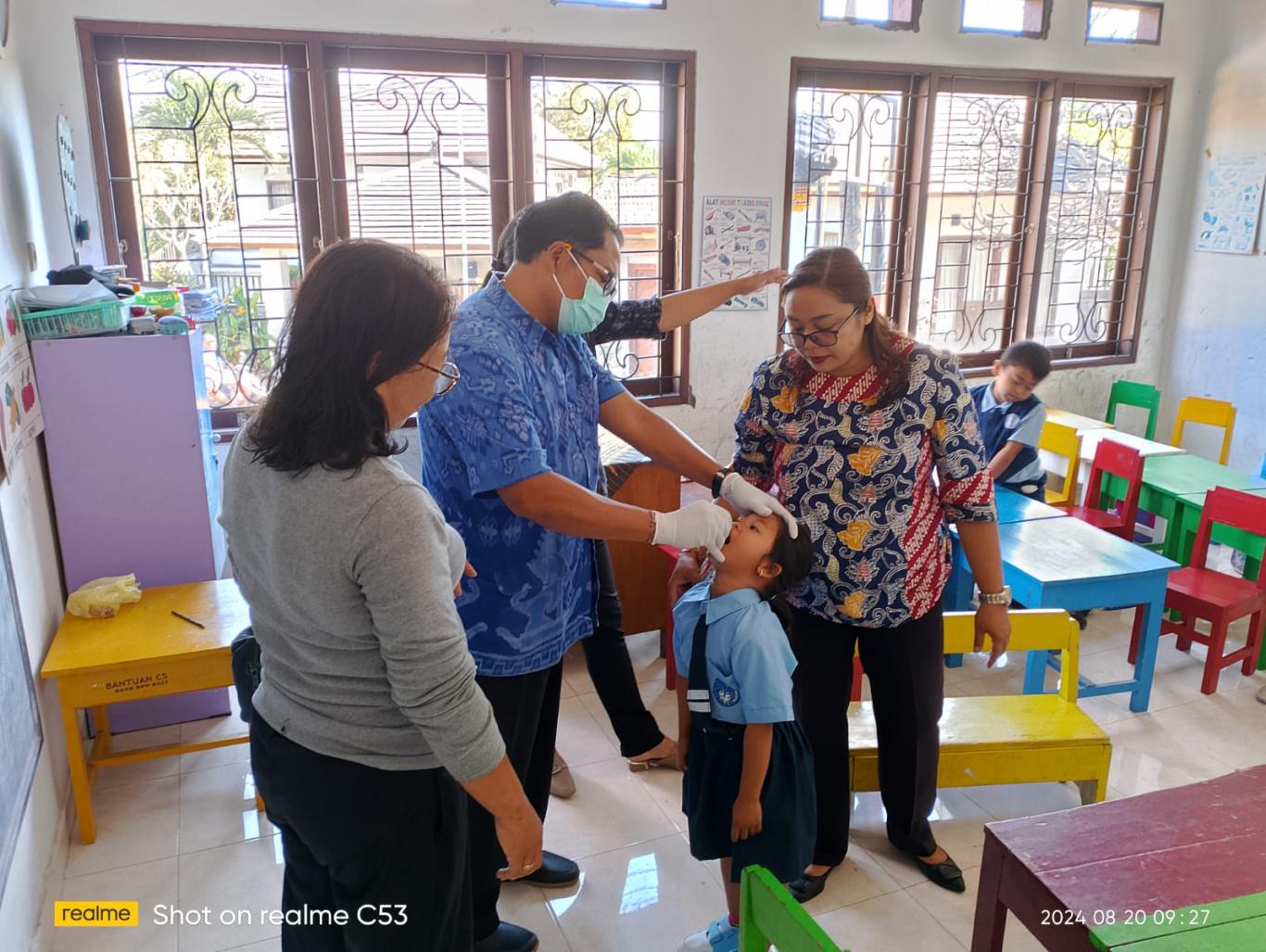 Pemberian PIN Polio Tahap II Untuk murid Tk. - Website Desa Tajun